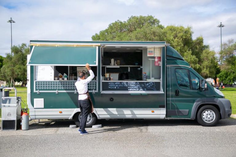 キッチンカー（移動販売車）の内装と設備をチェック！おしゃれで営業しやすくするためのポイント Myキッチンカー 移動販売車の製作、中古車販売