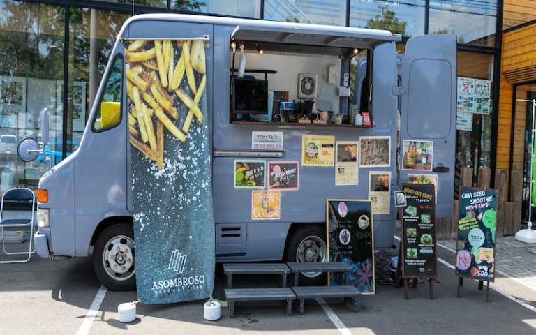 愛知県（名古屋）でキッチンカーを開業するには？おすすめの出店場所・イベントや製作会社、人気のキッチンカーをご紹介 Myキッチンカー 移動