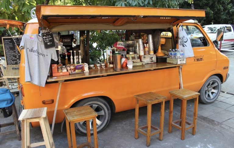 愛媛県（松山）のキッチンカー8選！開業時の出店場所やイベント、人気店や製作会社は？ Myキッチンカー 移動販売車の製作、中古車販売、開業